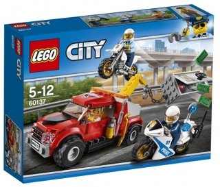 LEGO 60137 Tow Truck Trouble | 5702015865234 | BRICKshop - LEGO en ...